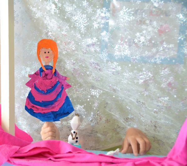 Paint Your Own Frozen Puppets