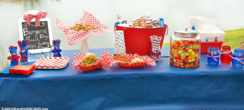 5 Easy Ideas for the BEST Backyard Party