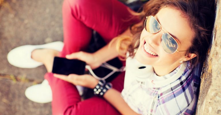 Tech Rules for Teens and Tweens - Parenting Tools for Today's World