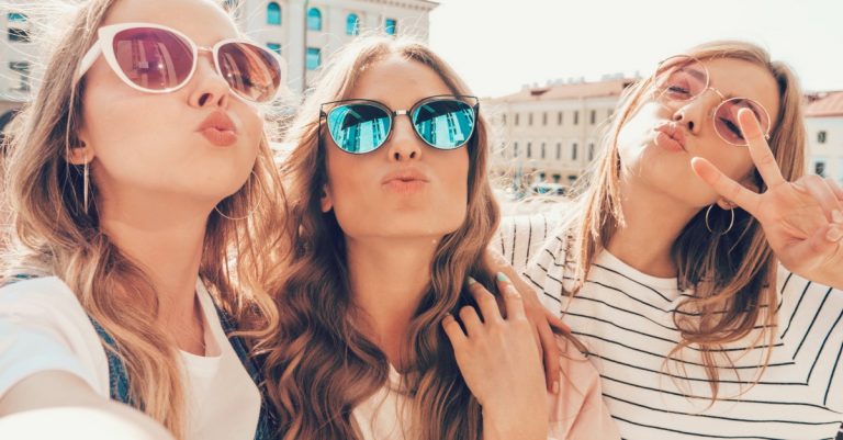 A VSCO Girl Gift Guide For Your Tween or Teen